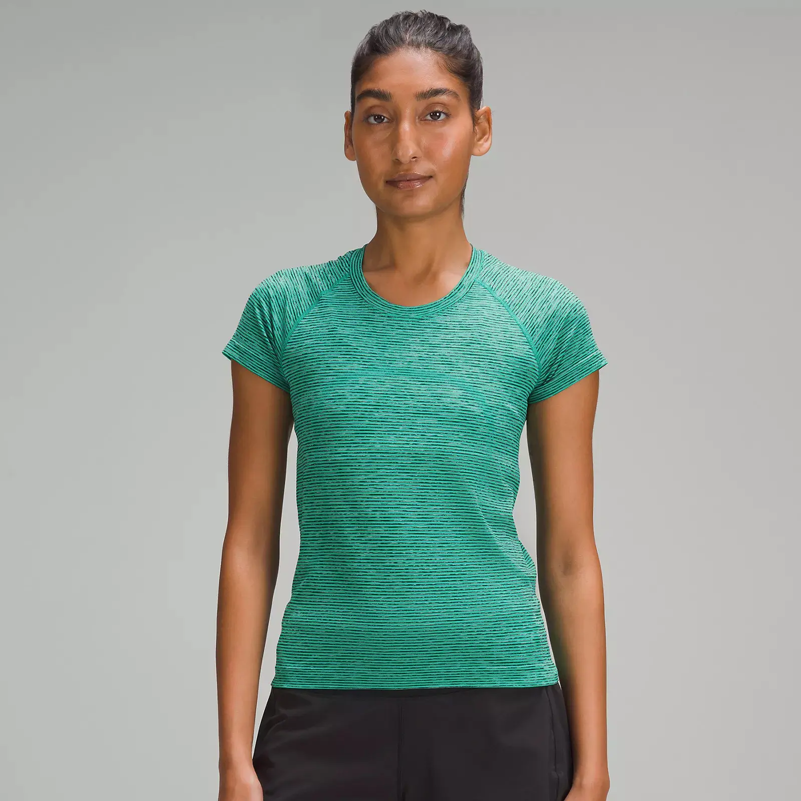 Lululemon Swiftly Tech 短袖T恤2.0 - 北美找丢网